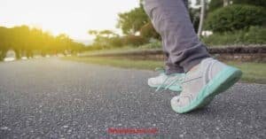 How Long is 2 Miles? 10 Common Comparisons - Dimension Level